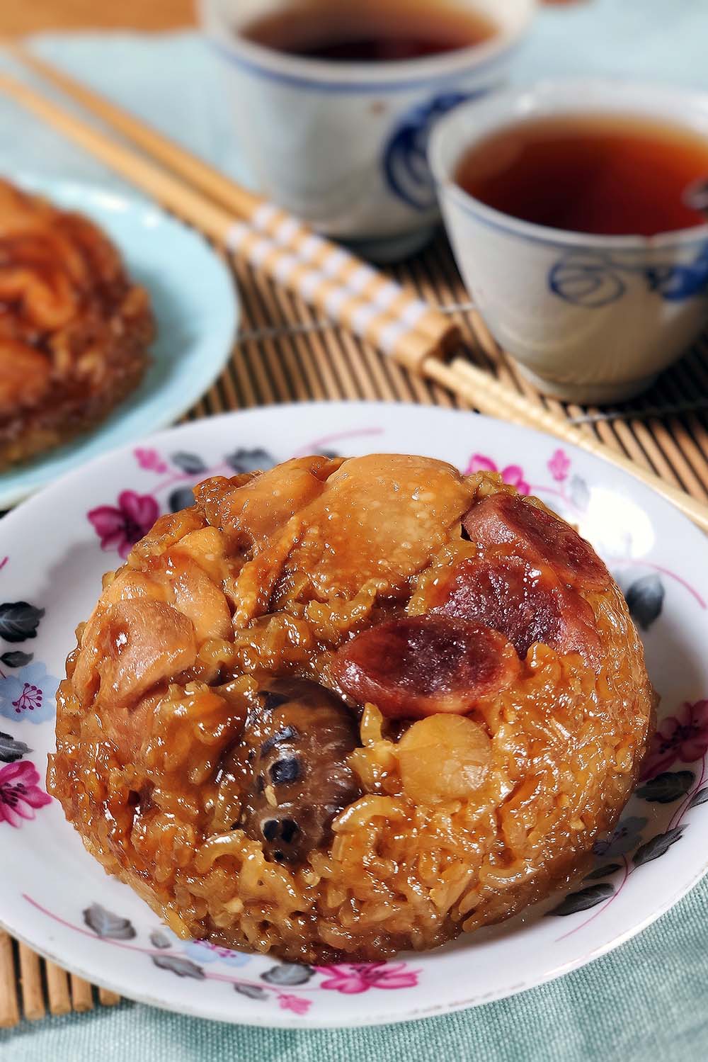 Lo Mai Gai (Steamed Glutinous Rice with Chicken) - My Lovely Recipes