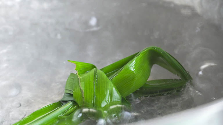 Red Yeast Rice Huat Kueh (Steamed Rice Cake) - My Lovely Recipes