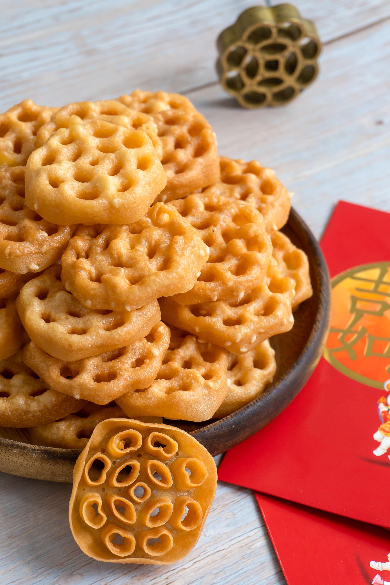 Honeycomb Cookies / Kuih Loyang / Kuih Rose - My Lovely Recipes