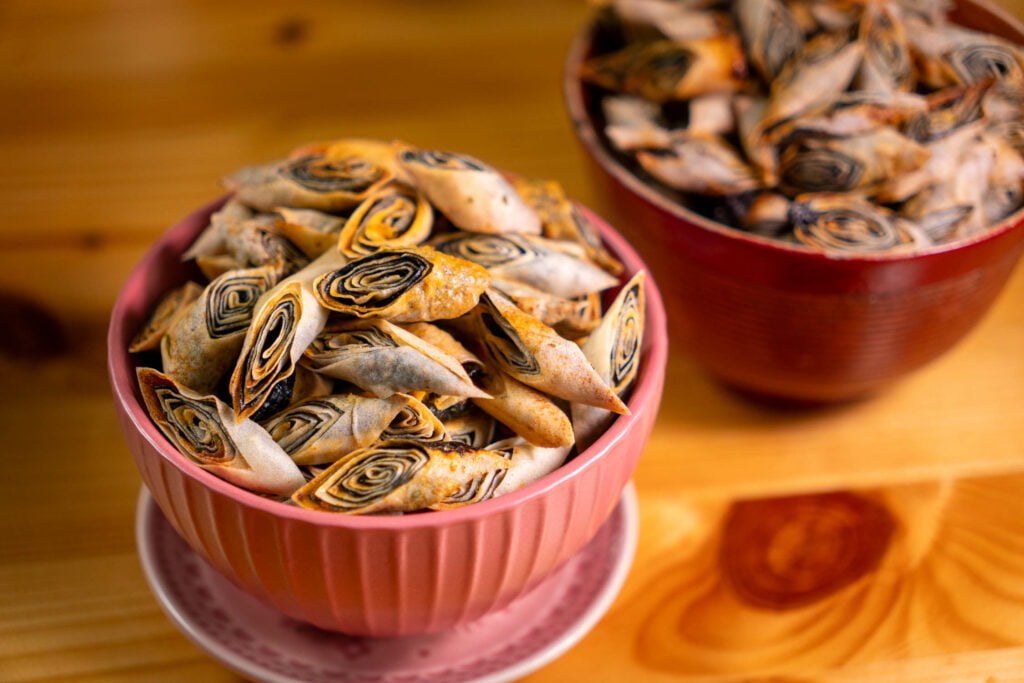 Crispy Popiah Snacks | CNY Cookies - My Lovely Recipes