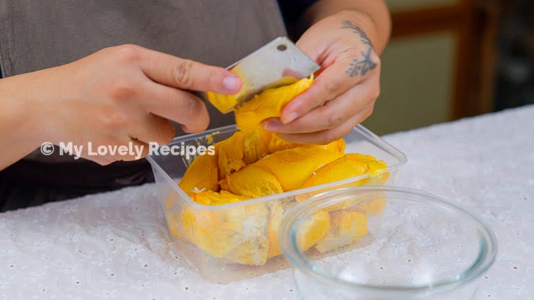 Durian Kuih Talam | Rich of Durian Flavor, Soft & Creamy - My Lovely ...