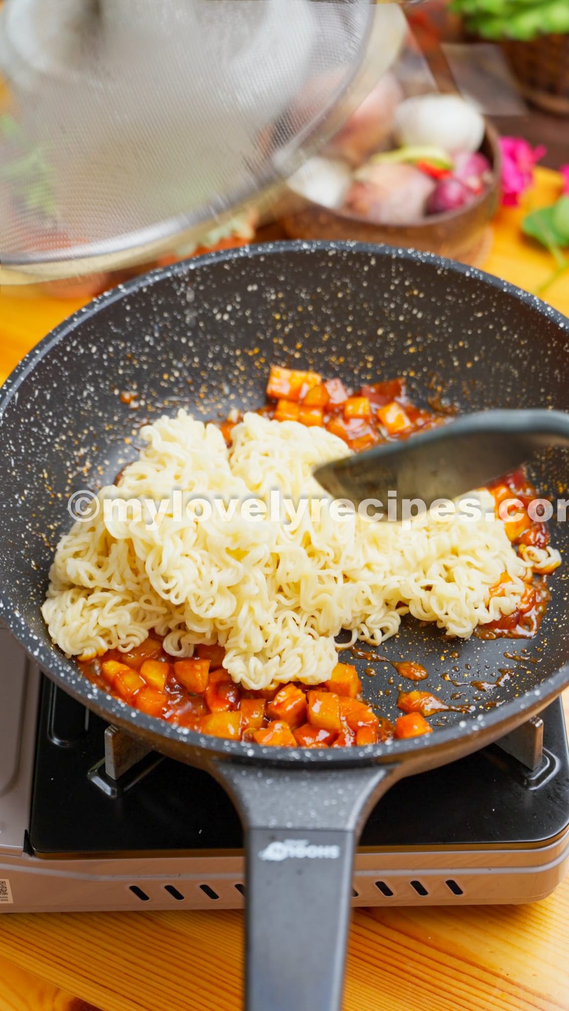 Mamee Goreng / Maggi Goreng - My Lovely Recipes